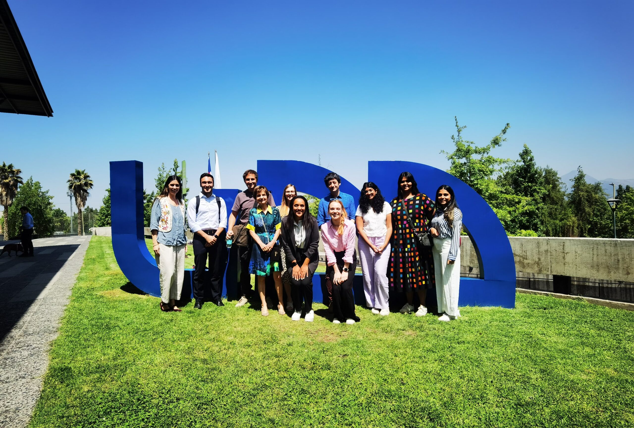 CIPS-UDD recibe a ocho pasantes de University College de Londres ...