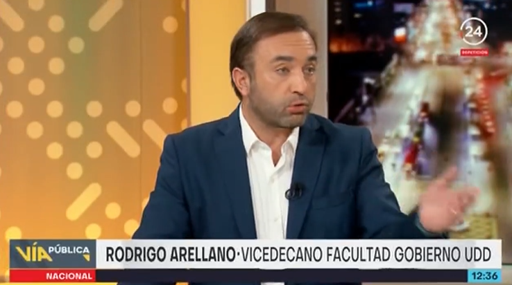 Rodrigo Arellano comenta la actualidad política del país en Vía Pública ...