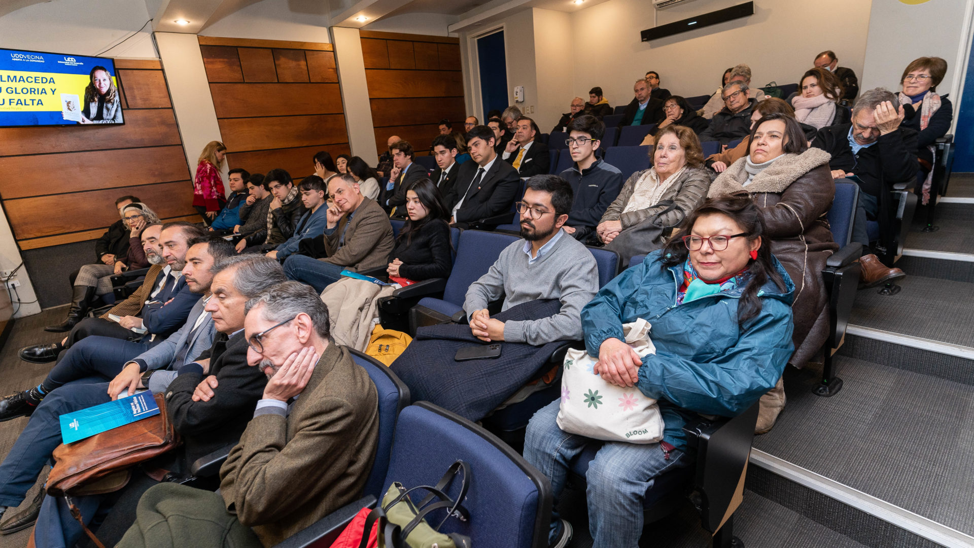 Académica Soledad Reyes del Villar lanza en Concepción su libro ...